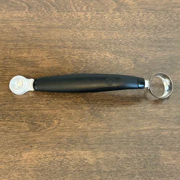 Pampered Chef | Kitchen | Pampered Chef Core N More Melon Baller Tool ...